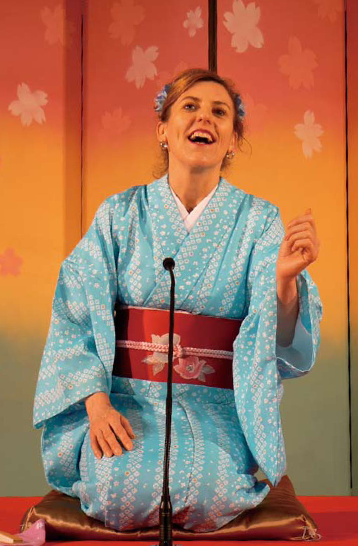 Engish Rakugo Artist Diane Kichijitsu. Appreciating the Simplicity of ...